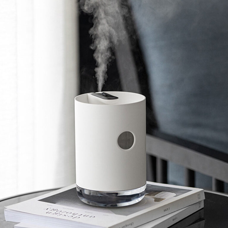 USB Rechargeable Desktop Humidifier » Lifestyle & Gifts ↬ iregee