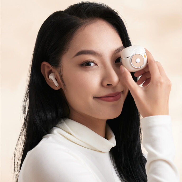 Vintage Record Bluetooth Earbuds » Lifestyle & Gifts ↬ iregee
